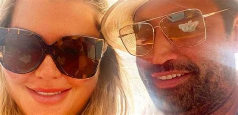 Gemma Collins Flies Off On Surprising New Years Holiday With Fiance