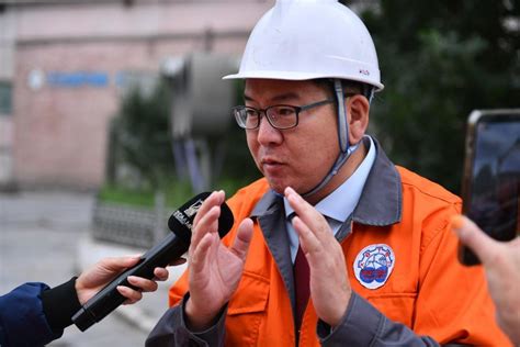 “Цемент шохой” ТӨХК ийн захирал Л Наранбаатар томилогдсон даруйдаа 279 сая төгрөгөөр тавилга