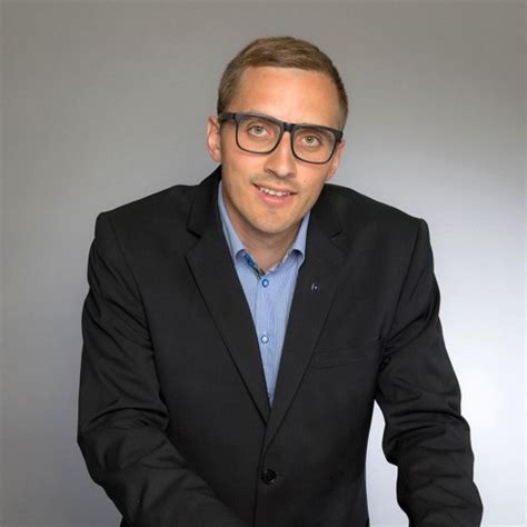 14 best bootstrap social network templates 2024 colorlib