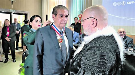 Jader Barbalho Ganha Homenagem Do Ministério Público Do Pará • Dol
