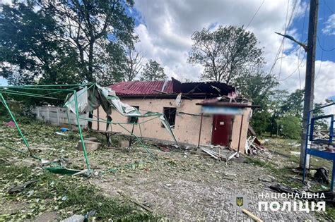 Росіяни обстріляли 10 населених пунктів Донеччини є загиблий 14 людей поранені ФОТО Хронікерс