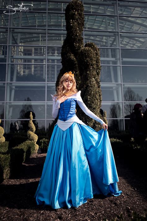 Sleeping Beauty Aurora Cosplay