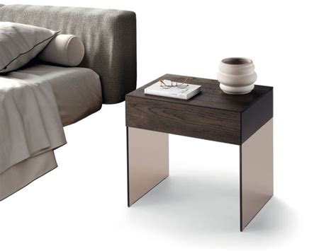 Class Bedside Table Lago
