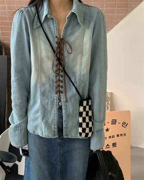 1color 데일리 학생룩 레트로 복고풍 데님 블루 폴로 카라 초봄 신상 빈티지 슬림 밴딩 청 셔츠 블라우스