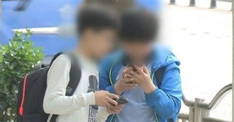 스마트폰·태블릿pc 침실에 놓기만 해도 아동 수면 큰 지장 왜