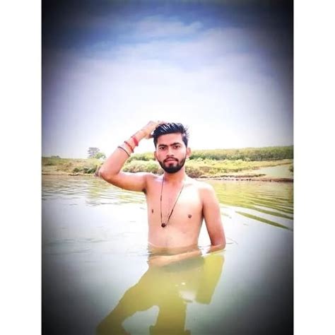 𝕾𝖍𝖎𝖛𝖆𝖓𝖘𝖍𝖚 𝕻𝖆𝖙𝖍𝖆𝖐♛ Itzshivanshupathak • Threads Say More