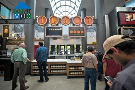 Trụ Sở Khổng Lồ đẹp Như Mơ Của Microsoft