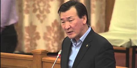 С Ганбаатар МАХН ын гишүүнчлэлээс татгалзлаа E Mn