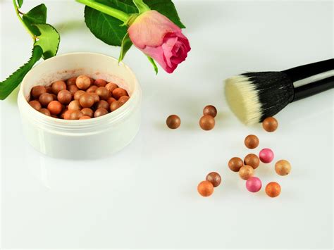 무료 이미지 과일 장미 꽃 요리 식품 생기게 하다 야채 색깔 아침 식사 구성하다 아름다움 염주 화장품 맛 꽃 피는 식물 스민 스크 브러시 청동