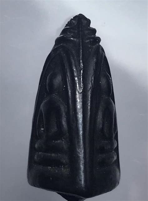 พระพรหมสามหน้า สามเกลอ หลวงพ่ออี๋ วัดสัตหีบเนื้อเมฆพัตร ปี 2471 จ ชลบุรี หายากกว่าพรหมสี่หน้า