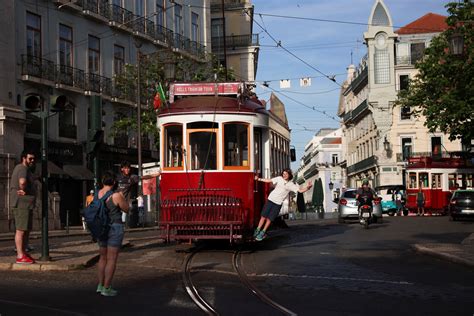 스페인·포르투갈 대규모 정전‘에너지 인프라 올스톱 스페인·포르투갈 대규모 정전‘에너지 인프라 올스톱