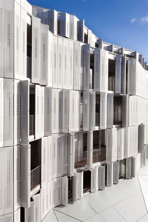 22 Unique Building Designs With Dynamic Facades