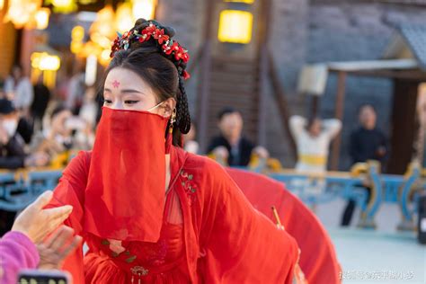 “回眸一笑百媚生”大概如此，梦回大宋见你一面 搜狐大视野 搜狐新闻