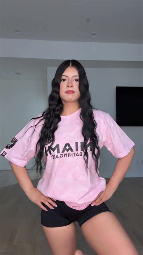 Nashy Justanashy S Videos With Sonido Original 愛 Tiktok
