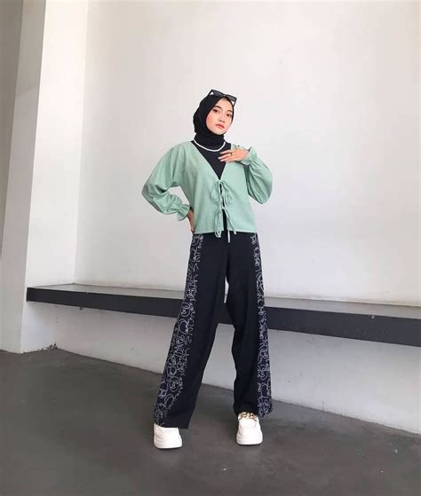 Hijab Ootd Casual Hijab Outfit Galaxy Wallpaper Outfit Of The Day
