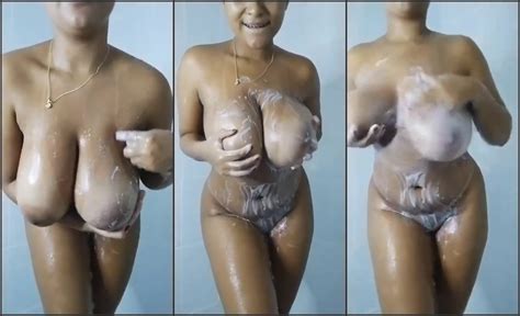 Manuzinha Black Tomando Banho Pelada E Se Ensaboando Cnn Amador