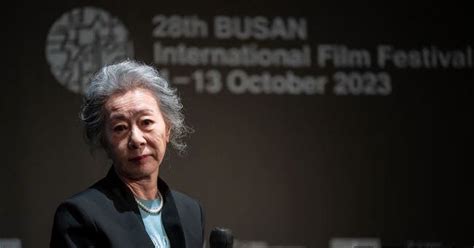 [사진]우아한 오스카의 여왕 윤여정