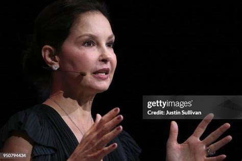 Ashley Sullivan Photos And Premium High Res Pictures Getty Images