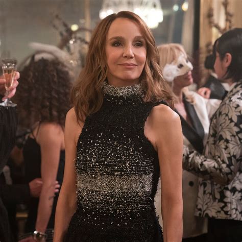 Inspire Se Nas Belezas Da 4ª Temporada De ‘emily In Paris