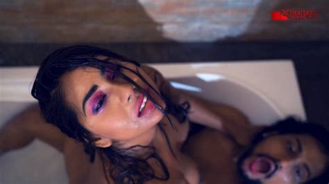 Modern Wives S E Hindi Eight Shots Original Web Series P Web Series Videos