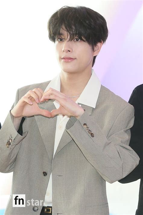 [포토] 엔하이픈 제이크 섹시가이 헉스