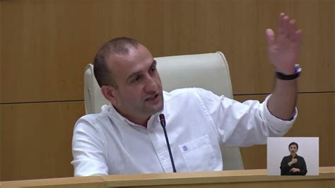 თქვენი ფარული ლოცვა კურთხევით ადამიანებს სცემენ ასე გაგრძელება არ შეიძლება ხვიჩა „ოცნებას