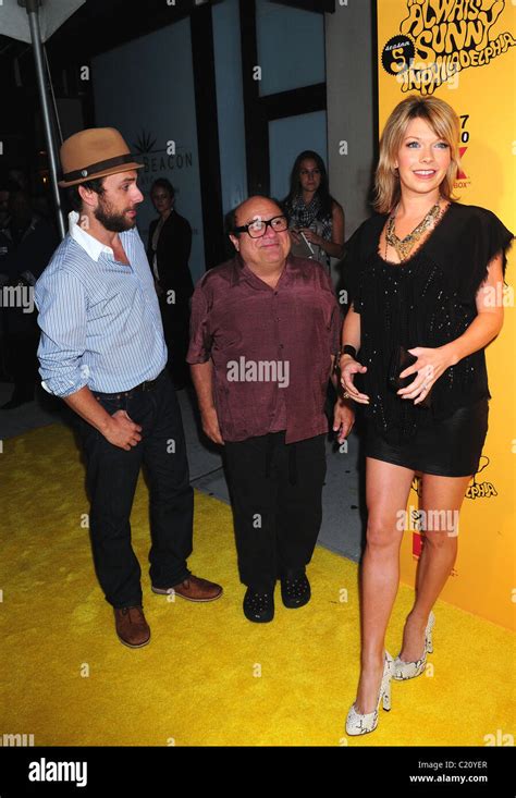 Charlie Day Danny Devito And Kaitlin Olsen New York Premiere Of It S Always Sunny In