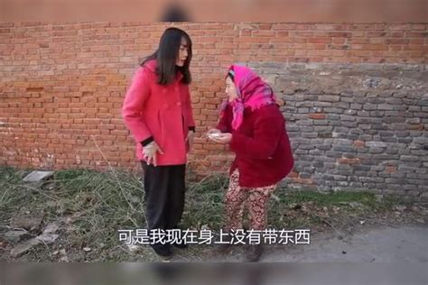 儿子要娶农村女孩，婆婆装乞丐试探，回家说你配不