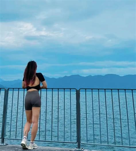 人越大， 識嘅人越多返而覺得圈子越變越細。 唔知有冇人有同感，有時候唔係唔想識朋友， 但係要係現今吹水飲酒嘅社交模式入面去揾同頻嘅朋友真係一啲