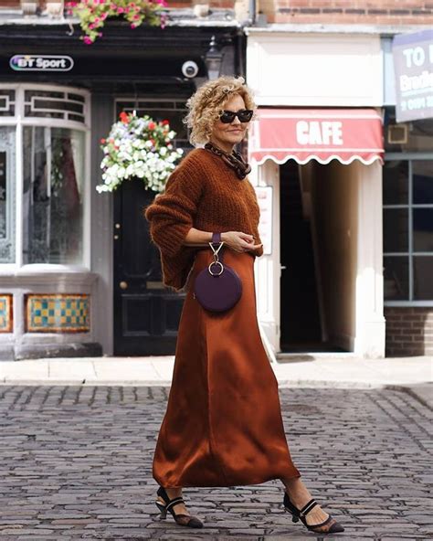 С чем лучше всего носить длинную юбку Стильные и современные образы