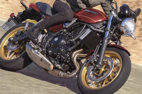 カワサキ「z650rs」2024年モデル発売！ トラクションコントロールを搭載、カラーバリエーションは一新 Webオートバイ