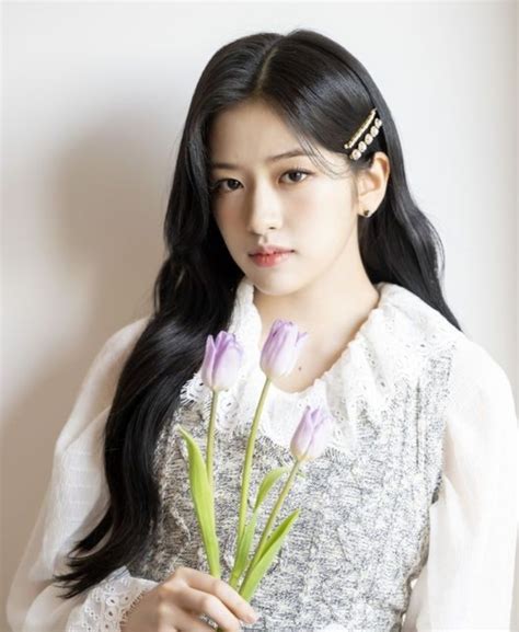 Blip 아이브 유진 레전드 배경화면