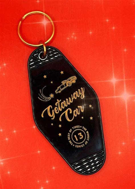 Vintage Retro Getaway Car Keychain Taylor Swift