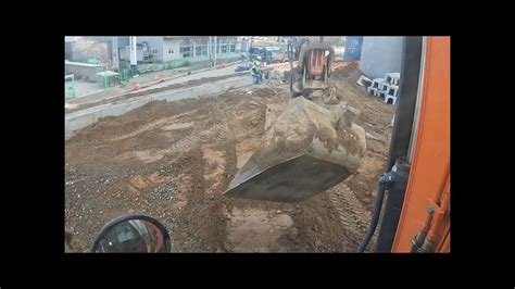 굴삭기초보자들을 위한 풀륨관작업 굴삭기 굴삭기작업 초보 초보유튜버 Youtube