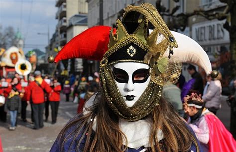 Février Le Mois Des Carnavals