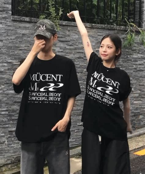 무센트 에센셜 레터링 반팔 티 커플룩 시밀러룩 커플티 3컬러 에이블리