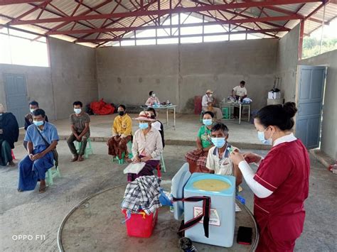 သိန္နီမြို့နယ်တွင် အသက် ၁၈ နှစ်ပြည့်ပြီးသူတိုင်း ကိုဗစ် ၁၉ ရောဂါကာကွယ်ဆေး ရာနှုန်းပြည့် ထိုးနှံပ