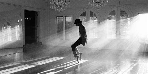 Jaafar Jackson Embodies Michael Jackson In Bts Images From Upcoming Biopic