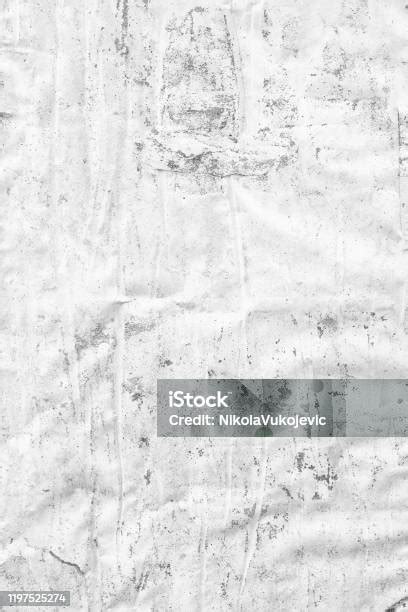 빈 흰색 오래 찢어진 찢어진 종이 구겨진 된 포스터 그런 지 텍스처 배경 표면 0명에 대한 스톡 사진 및 기타 이미지 0명 간판 거리 Istock