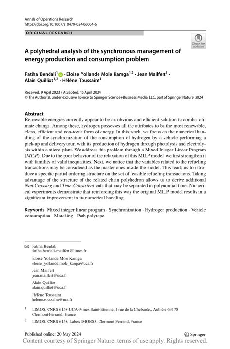 A Polyhedral Analysis Of The Synchronous Management Of Energy Production And Consumption Problem