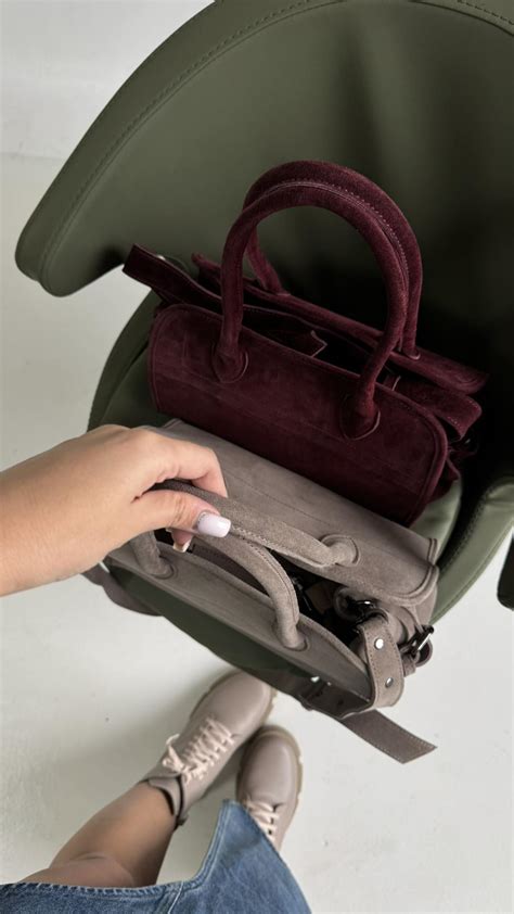 Kateees Toys Сейчас очень популярна игра Among Us🌸 Это классическая мафия переделанная на