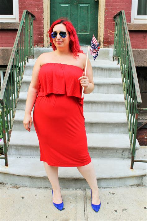 4 Ways To Wear Plus Size Strapless Dresses Even If Youre Busty