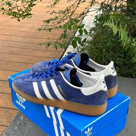 Adidas munchen blue, Fesyen Pria, Sepatu , Sneakers di Carousell