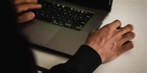 Gross Profit Vs Net Income Complete Differences Explained Business Yield