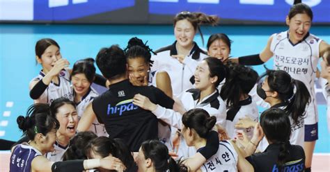 챔프전 우승으로 정의 구현 도로공사의 감동적인 리버스 스윕