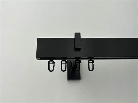 Карниз Quadrum Square line Заглушка 400 см одинарный черный матовый ...