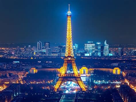 Eiffel Tower Night View Premium AI Generated Image