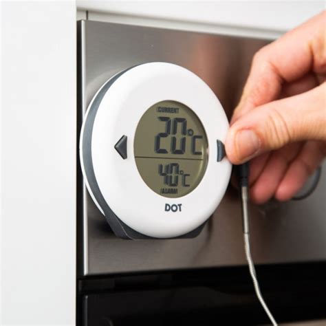 Dot Digital Thermometer Kin Knives