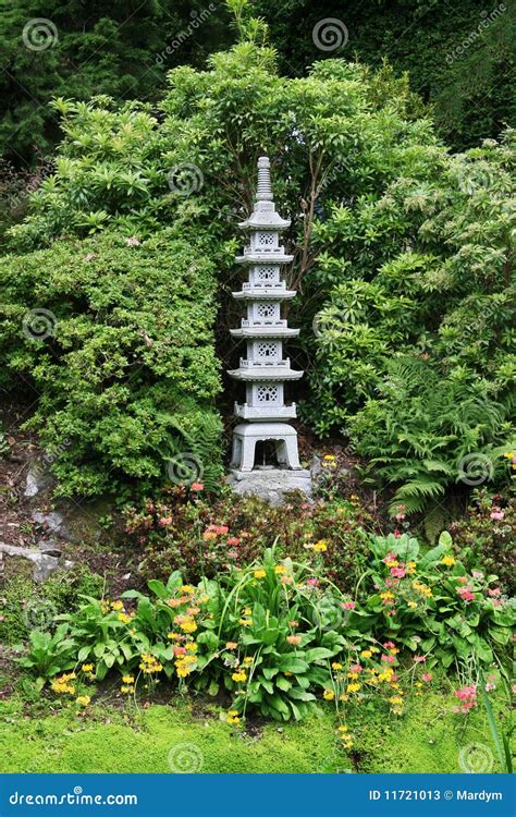 Escultura Do Pagoda Imagem De Stock Imagem De Nave Decorativo 11721013