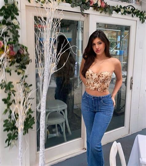 Picture Of Rosana Hernandez